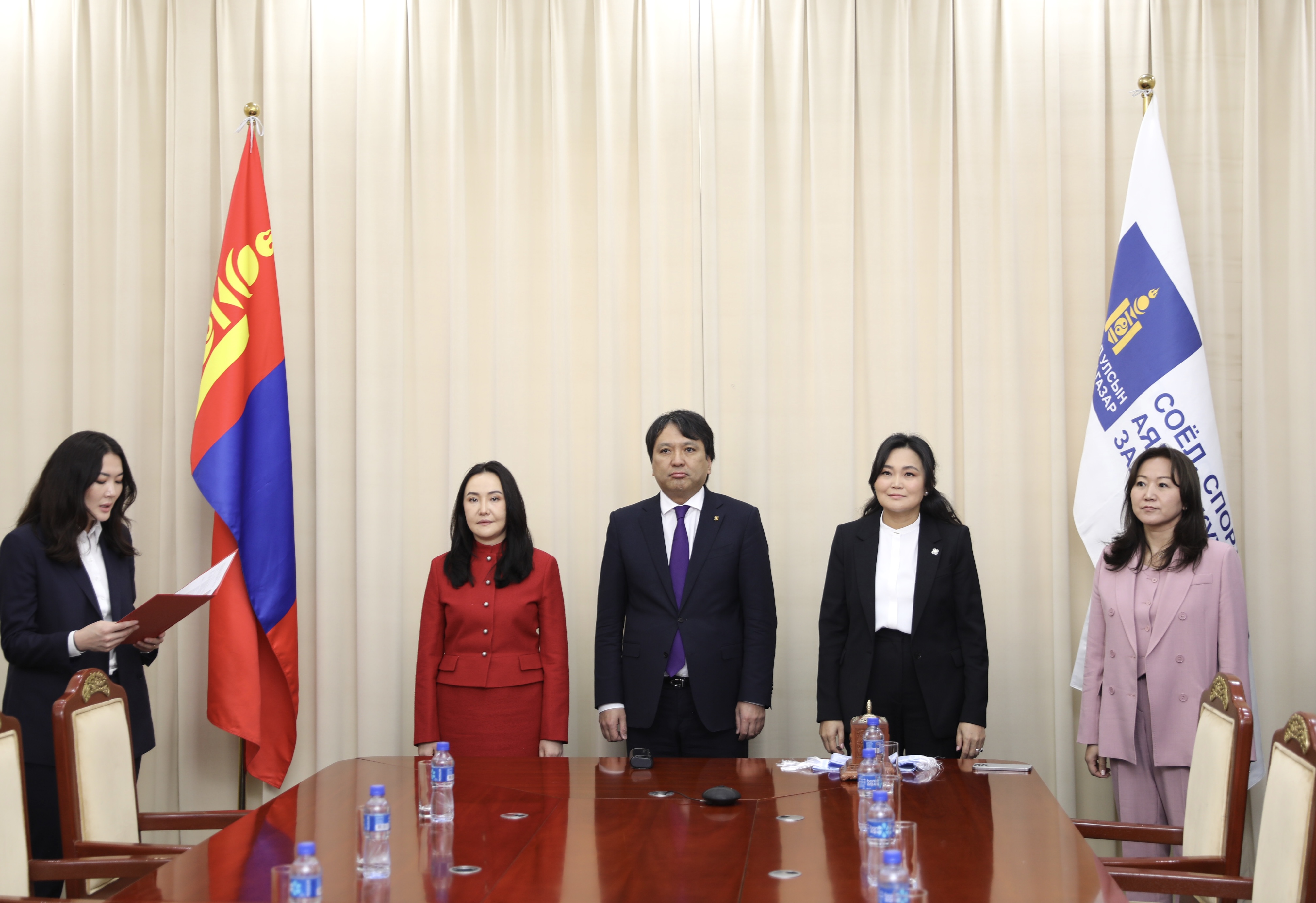 UNDRAM CHINBAT ASSUMES OFFICE ... | Соёл, спорт, аялал жуулчлал, залуучуудын яам